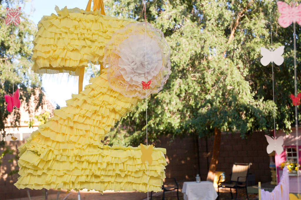 Tradewind Tiaras: DIY Project: How to Make a Couture Ruffled Pinata