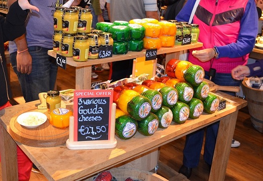 10 Things To Do & Where to Stay in Amsterdam - Holland | Blogs by FA