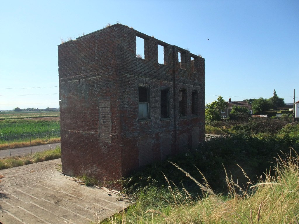WW1 and WW2 Defences - Suffolk and beyond: Frieston Shore Emergency ...