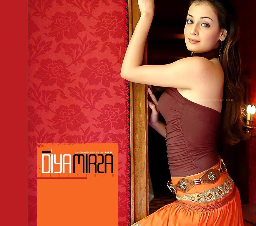 Dia Mirza Cool Sexy Photos Photo And Wallpaper Gallery