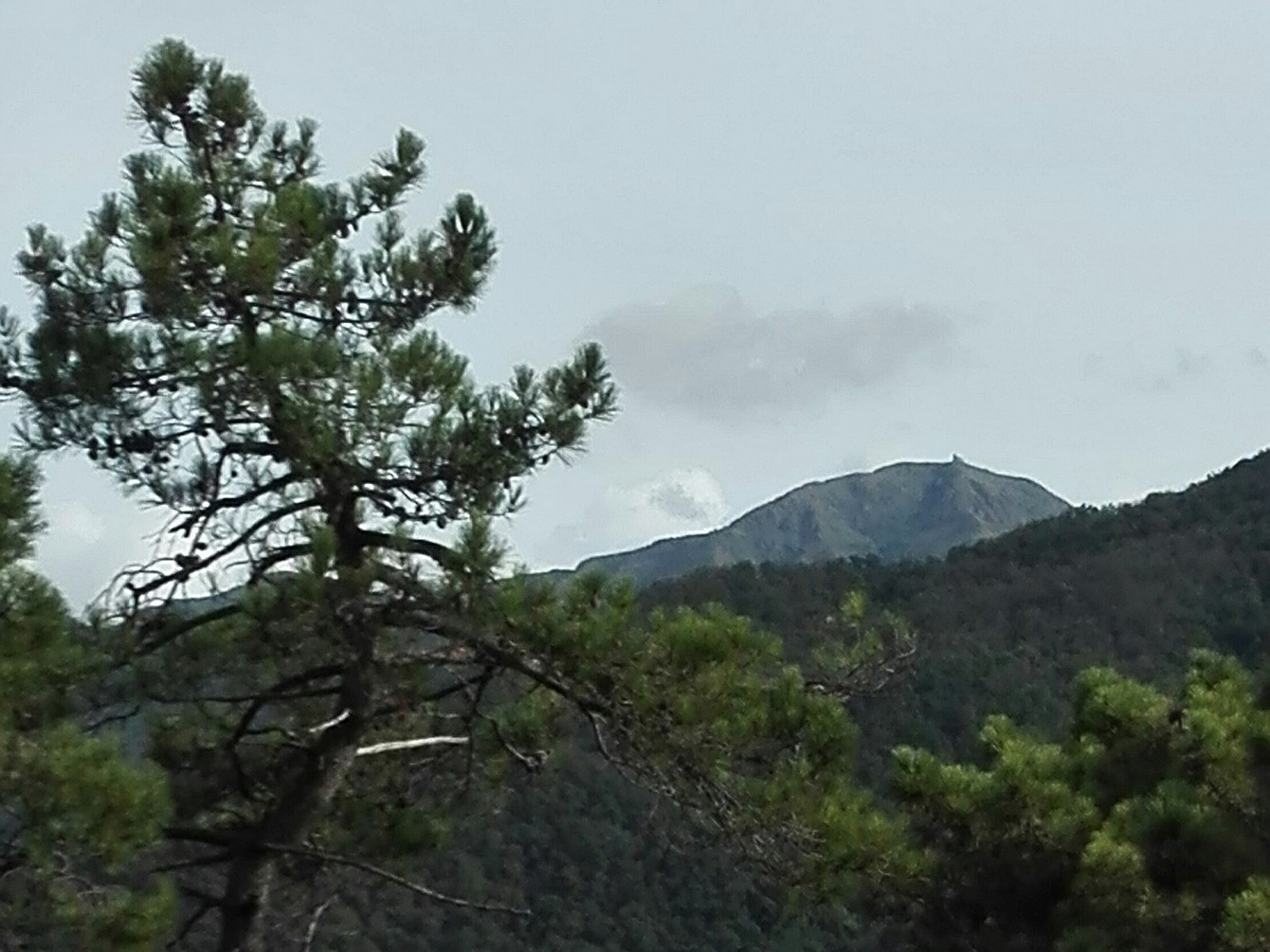 Fotografando...: La grande panchina di Mornese (AL)