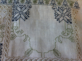 Loara Standish Sampler