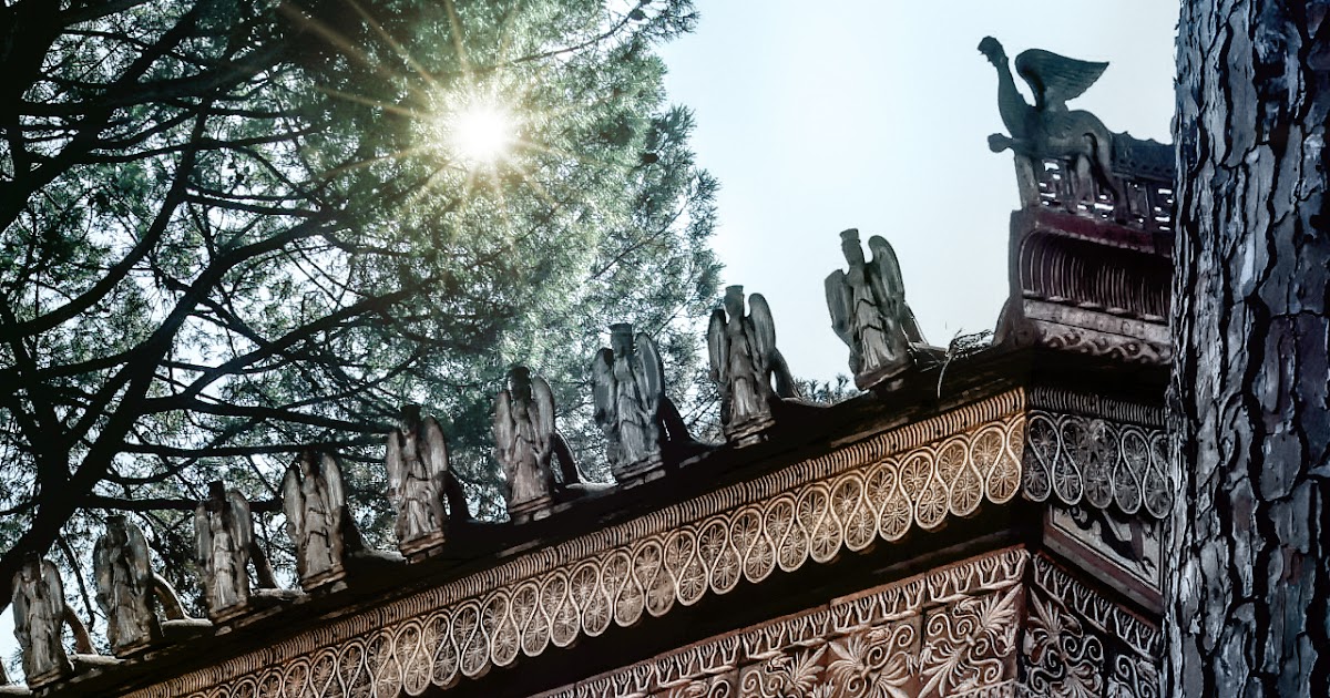 Roman Times: The use of the antefix on Greek, Etruscan and Roman ...