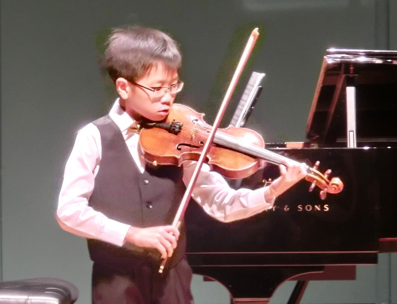 pianomania: SAMUEL TAN Violin Recital / Review