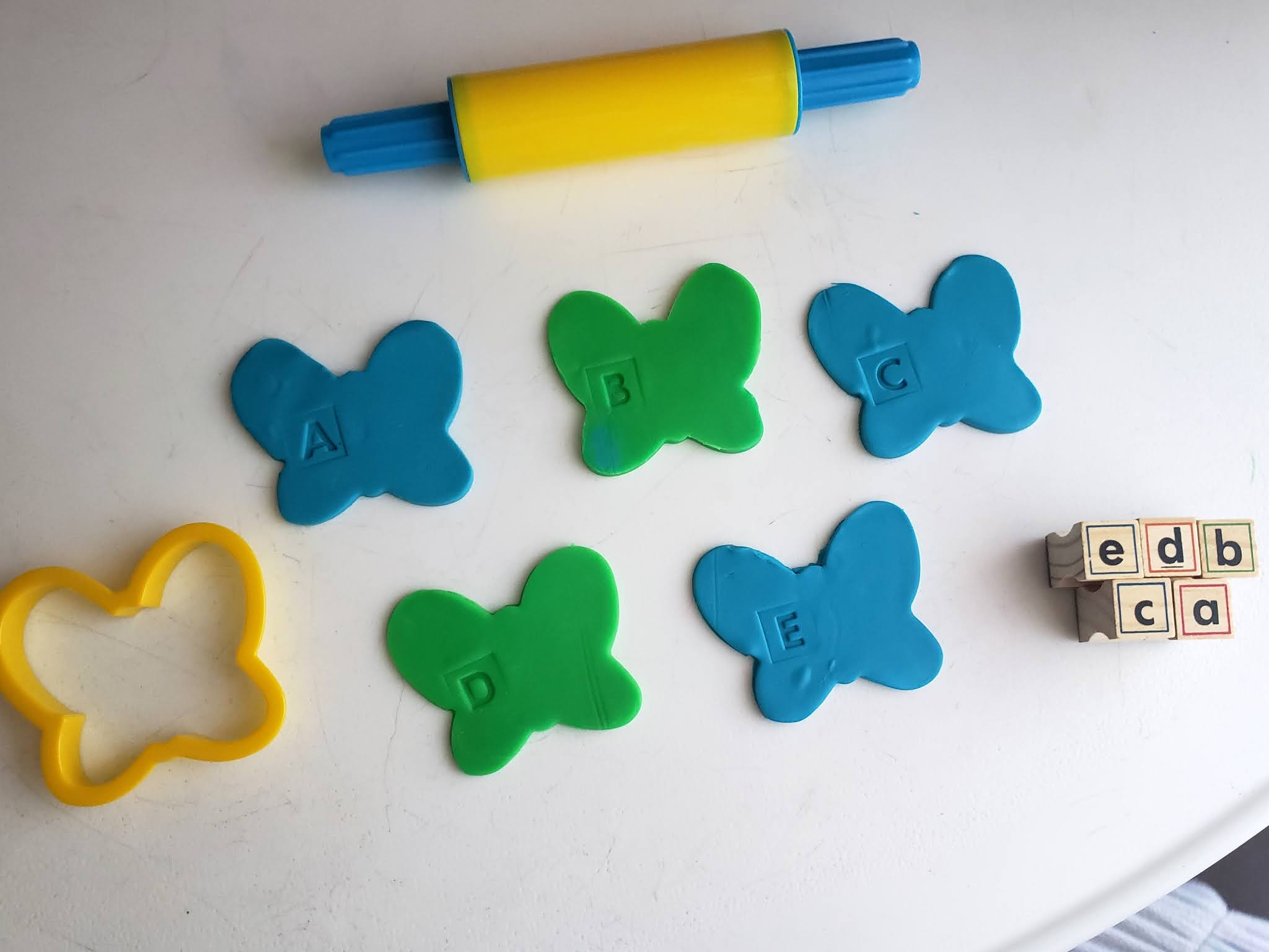 Mom's Tot School: Preschool: Caterpillars + Butterflies