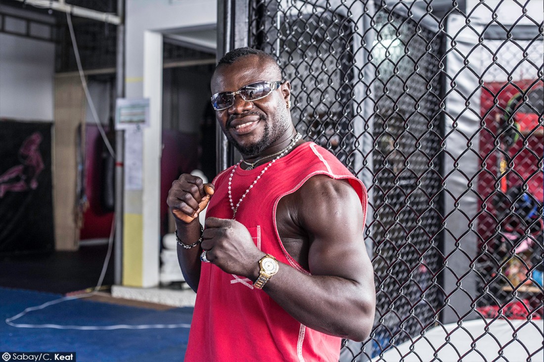 អេម៉ាញូអែល(Emmanuel) តាំងចិត្តខ្ពស់ សង សឹក Devon Morris នៅ សង្វៀន ONE ...