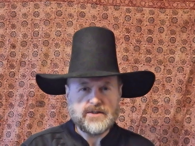 Richard in a Hat: Capotain