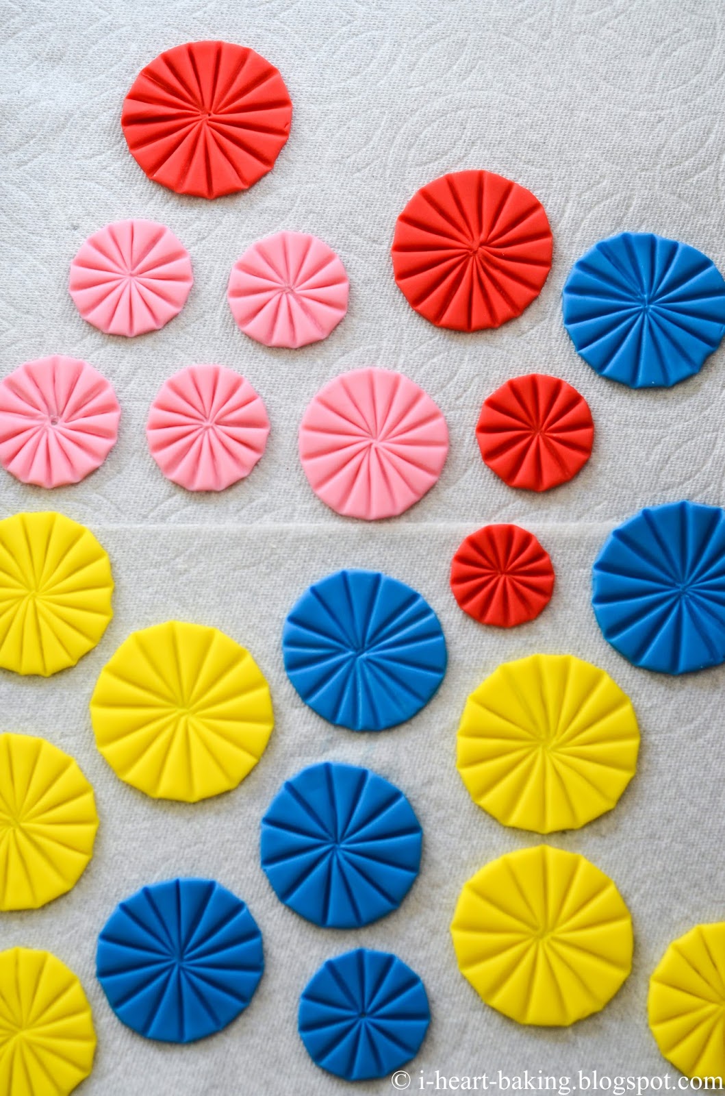 i heart baking!: fondant fan birthday cake