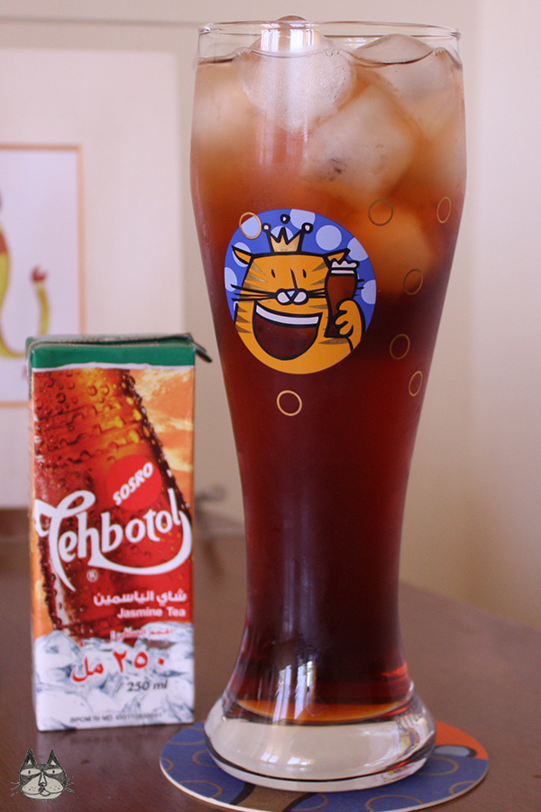 Airinie Cooks: Her Eclectic Kitchen: "Teh Botol"-inspired Jasmine Iced Tea