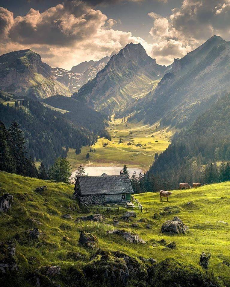 Just an ordinary farm house in Switzerland - Picture Of The Day