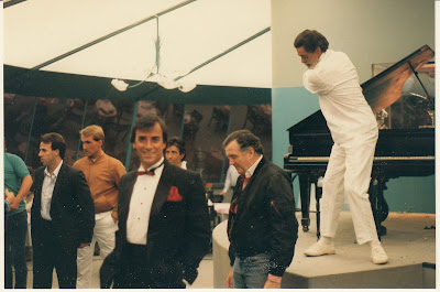 Team Thaao : Les Patterson Saves The World - Photos from Thaao's ...