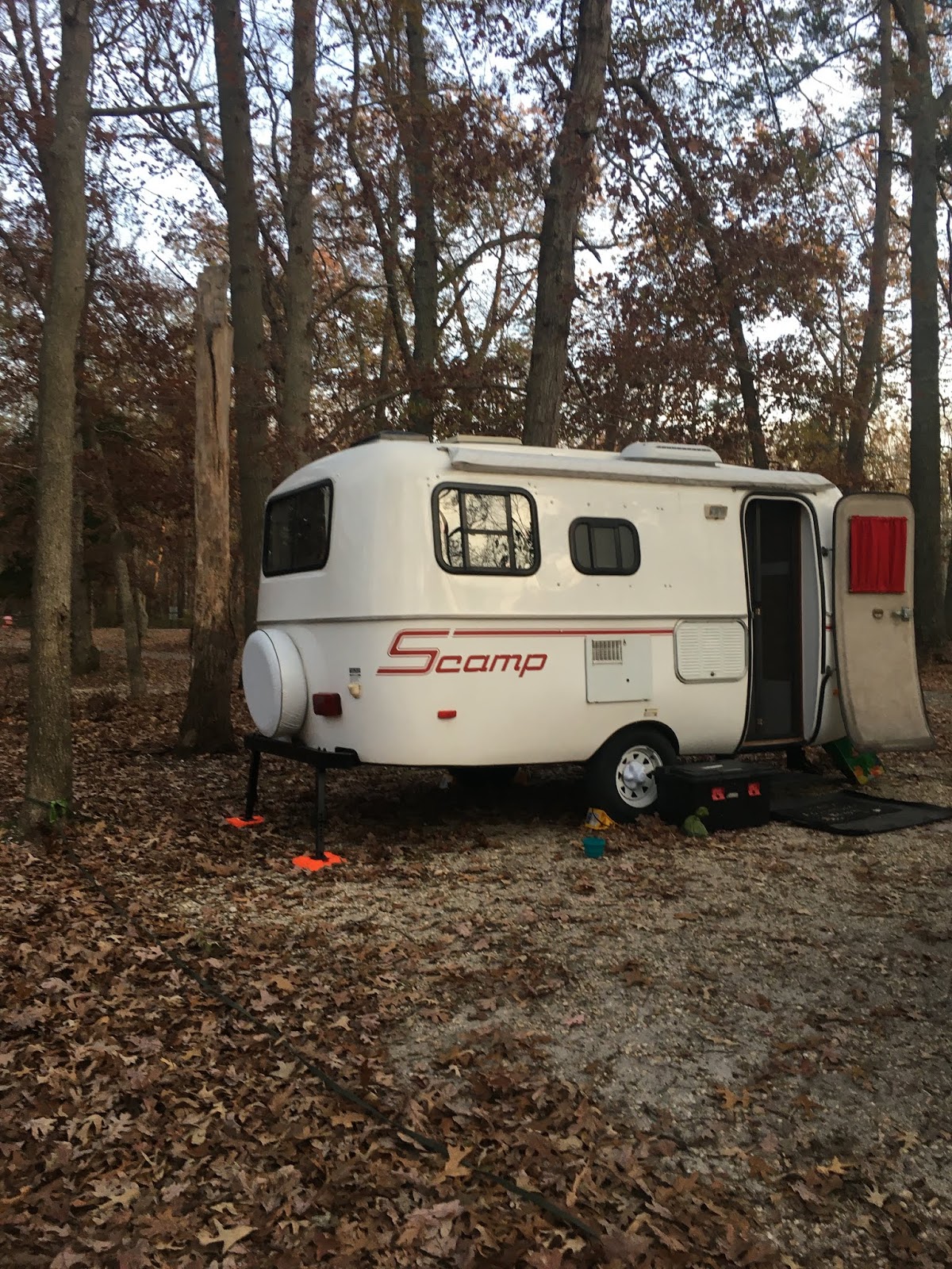 Let New Adventures Begin!: Our 16 foot Scamp Travel Trailer: "Doris"