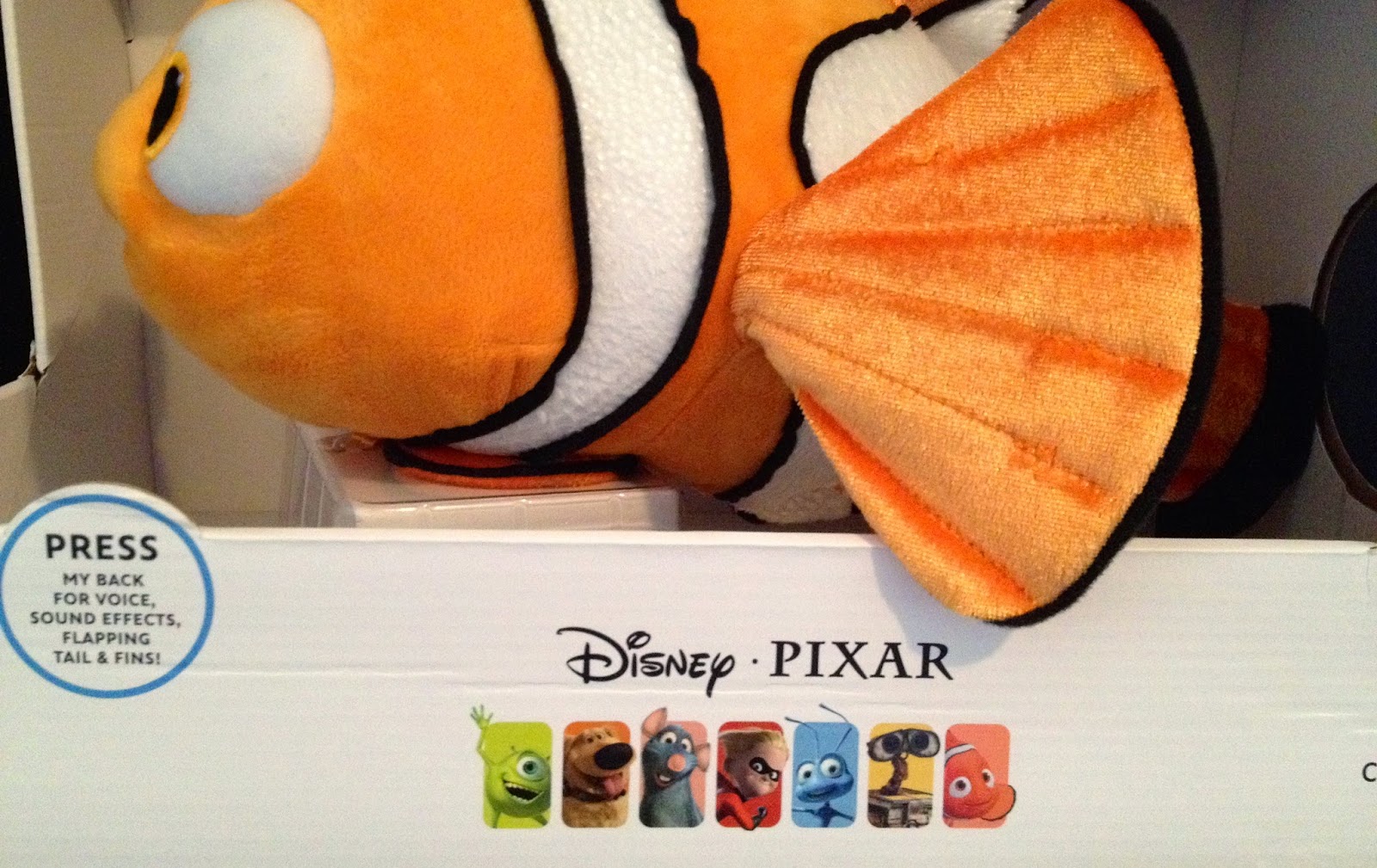 Dan the Pixar Fan: Finding Nemo: Cuddle 'N' Talk Nemo