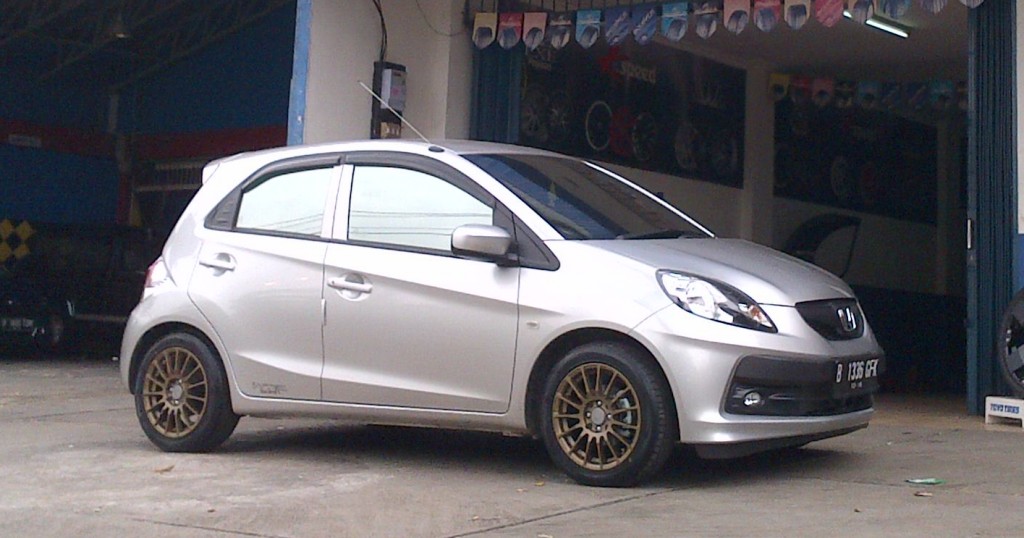 31+ Modifikasi Velg Honda Brio Satya