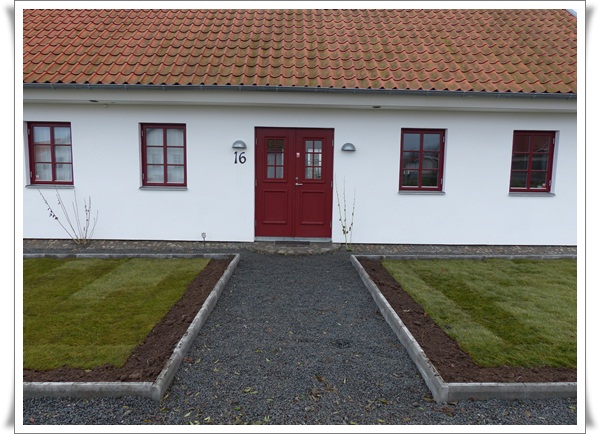 Tildas Hus & Hem: Trädgårdsprojektet: Lite framsida av hus