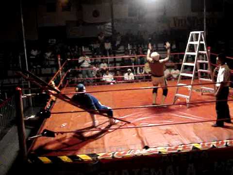 Historia del Wrestling: Rayo Chapín vs Voltrón vs Slayer vs Mano Blanca ...