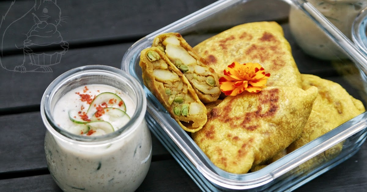 Squirrel of Nom's Tasty Treats: Samosas + Raita