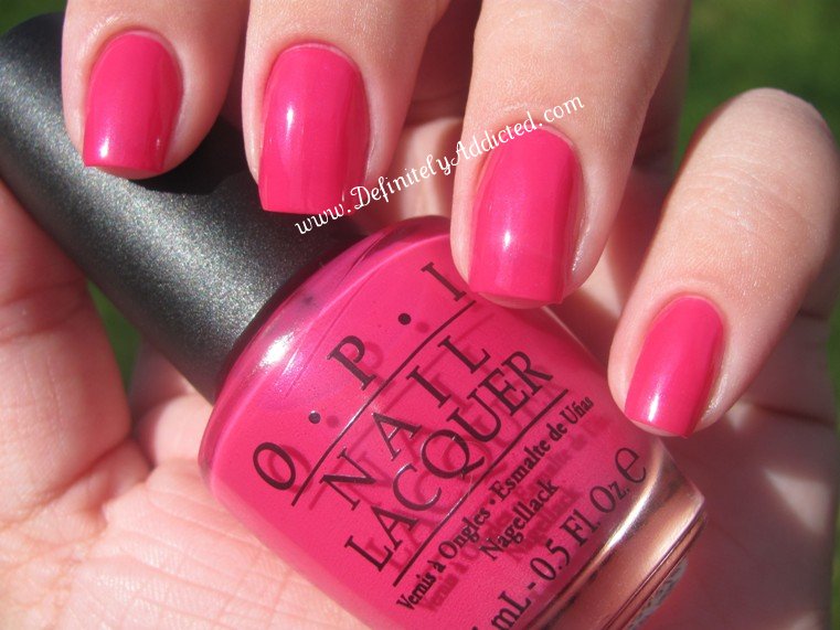 I am Definitely Addicted...: OPI - That's Berry Daring