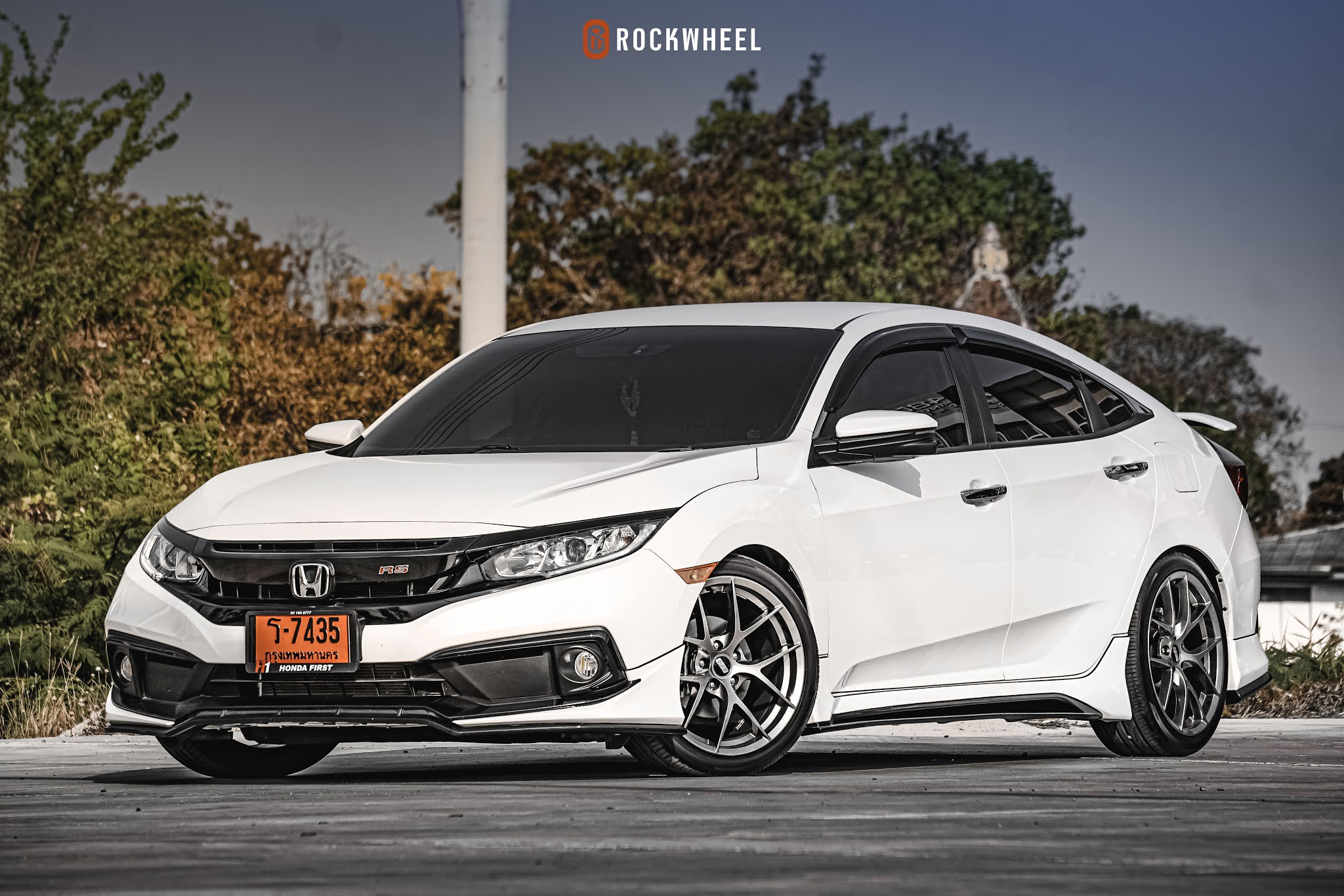 โช๊คสตรัท ก็ต้องมานะครับ SILVER NEOMAX ONE HONDA CIVIC อยุธยา