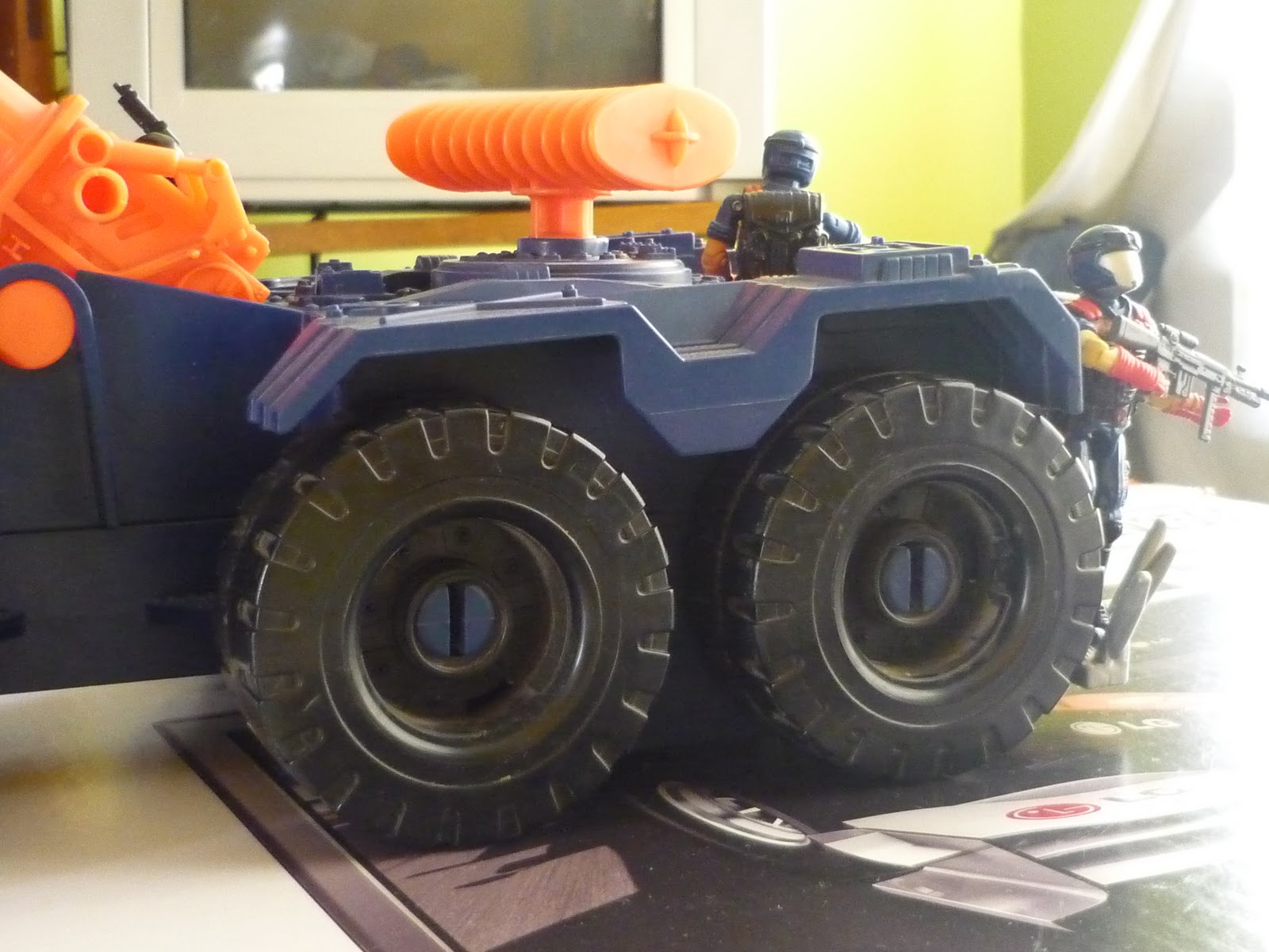 GI JOE - El GIJOE PERDIDO: VEHICULOS G.I.JOE: ENCONTRE UN DETONATOR 1992