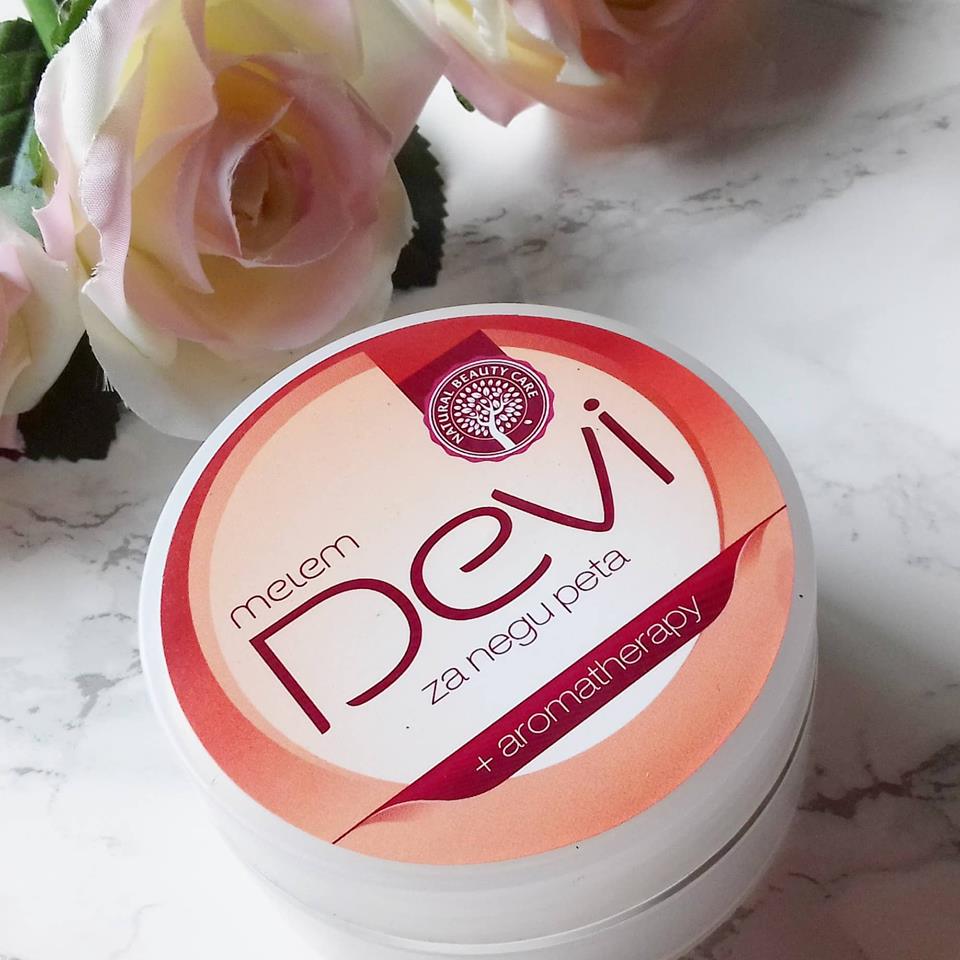 Sa kozmetikom na ti : Devi melem za negu peta