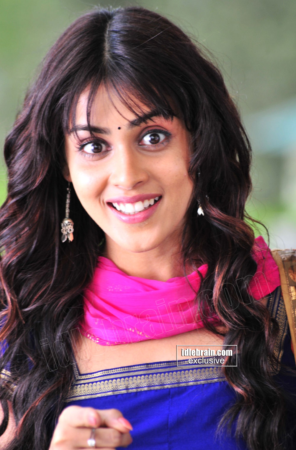 Fix up IQ: bubbly actress genelia pretty