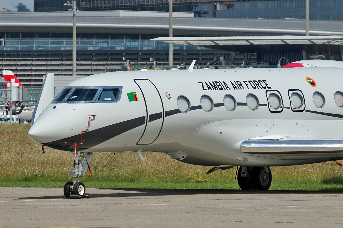 Eastwings: Gulfstream G650ER * Zambia Air Force * AF001