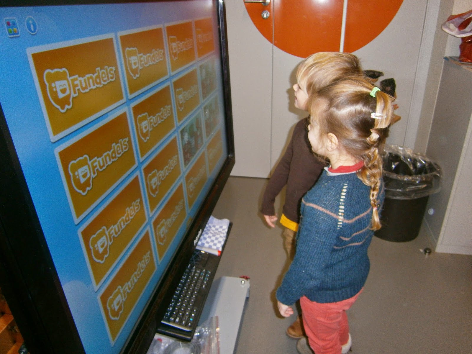 2de kleuter B - Gemeenteschool Oostduinkerke: Een nieuwe computer voor ...