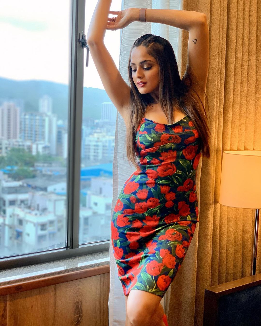 Maximum Newz- Latest Photos and Bios