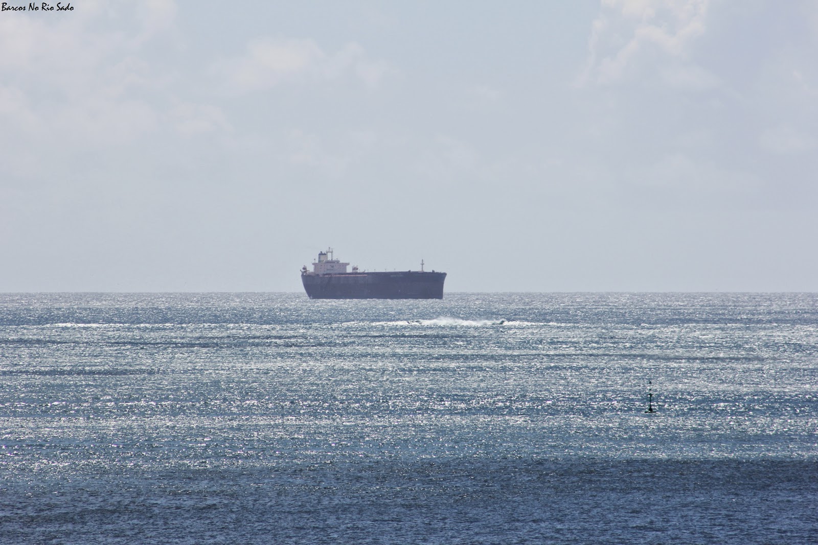 Barcos No Rio Sado: Berge Stahl, um gigante no Sado. Barcos No Rio Sado: Berge Stahl, um gigante no Sado.
