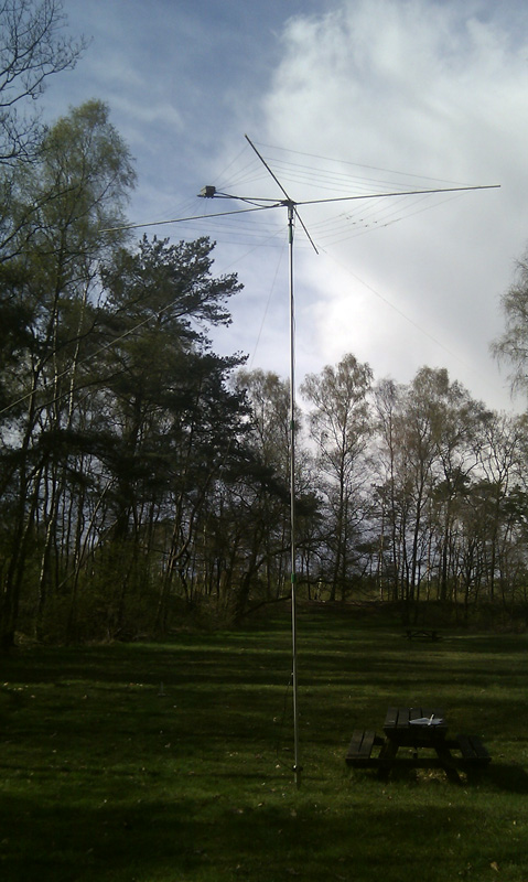 HAM-ing by PH0NO: Project - Cobwebb (or cobweb) antenna