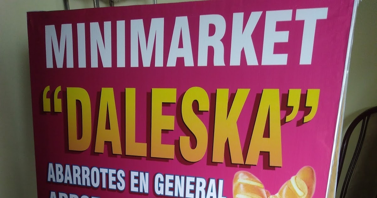 Letrero Caballete con estructura en madera y Banner - Arya Studio