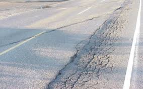 JENIS-JENIS KERUSAKAN PADA PEKERJAAN BETON DAN LAPISAN CAMPURAN BERASPAL