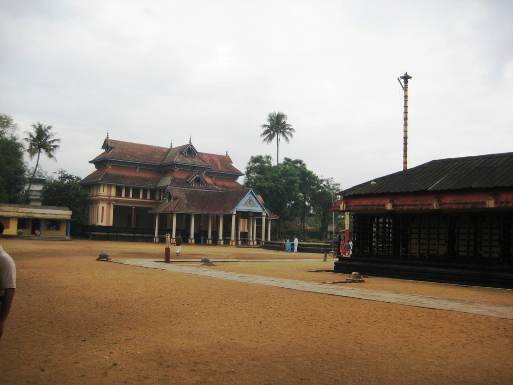 Hindu Temples of India: Chengannur Mahadeva Temple, Alappuzha, Kerala