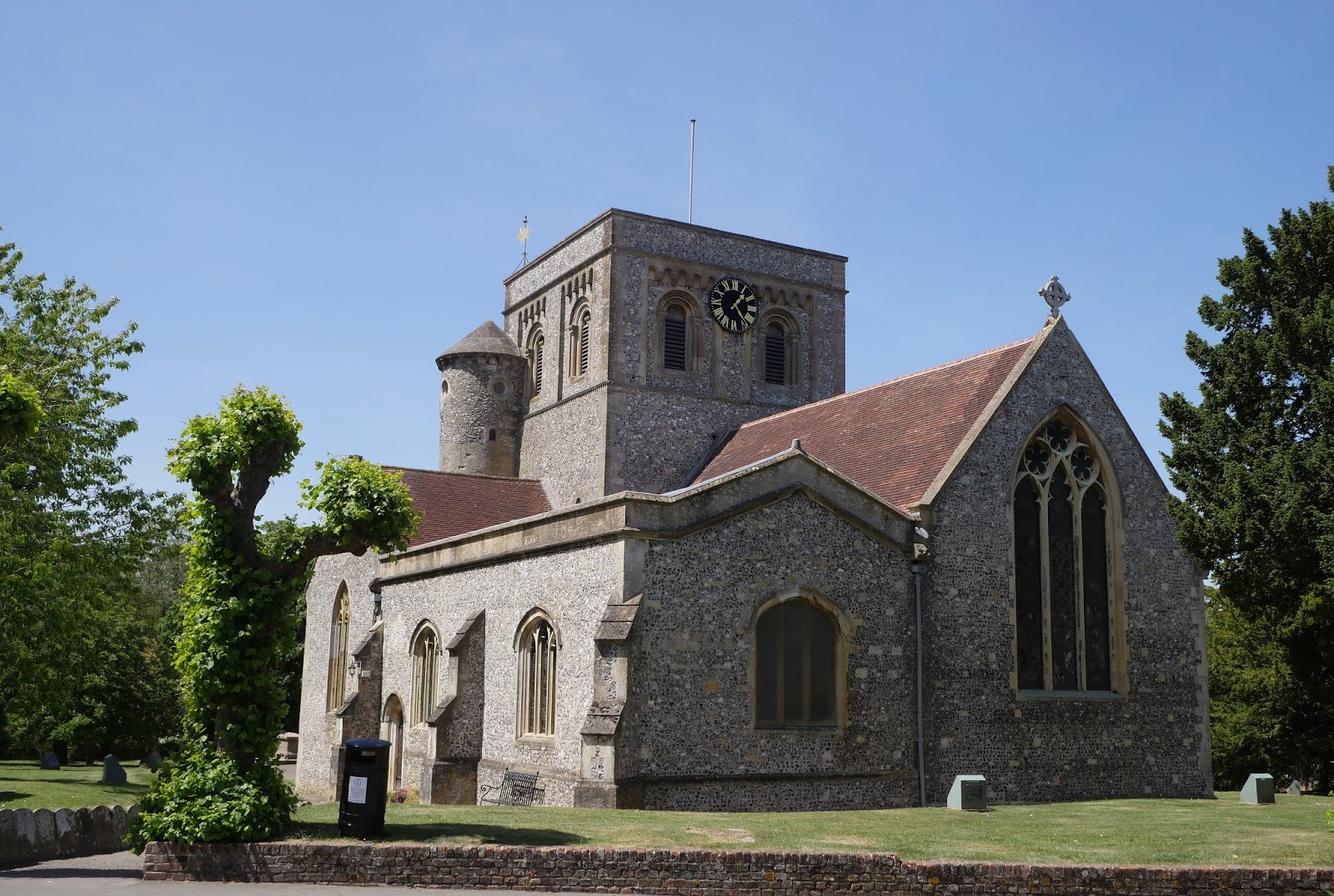 Walking in the country: Kingsclere and Watership Down