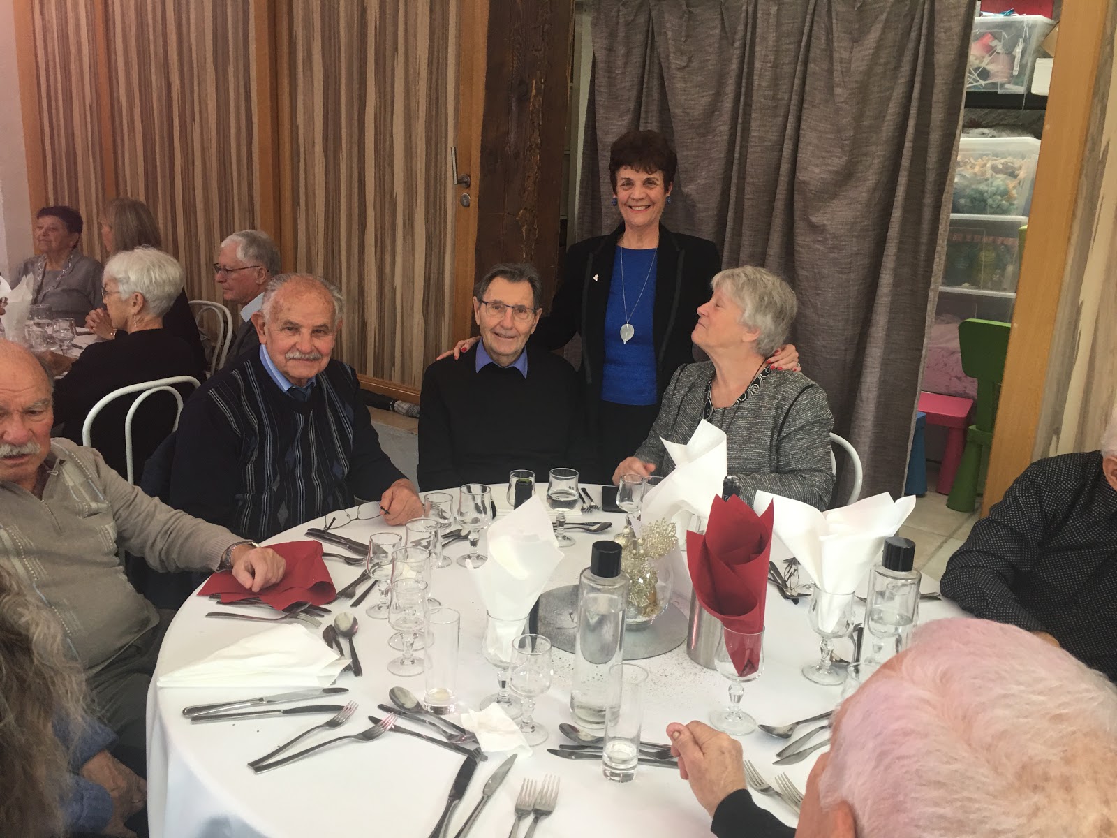 ES 13 Carnoux : REPAS DE FIN D'ANNEE 2019