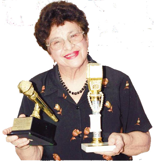 Palabreando en Bicicleta: GILDA CASTRO - MAESTRA DEL MICRÓFONO EN GUATEMALA