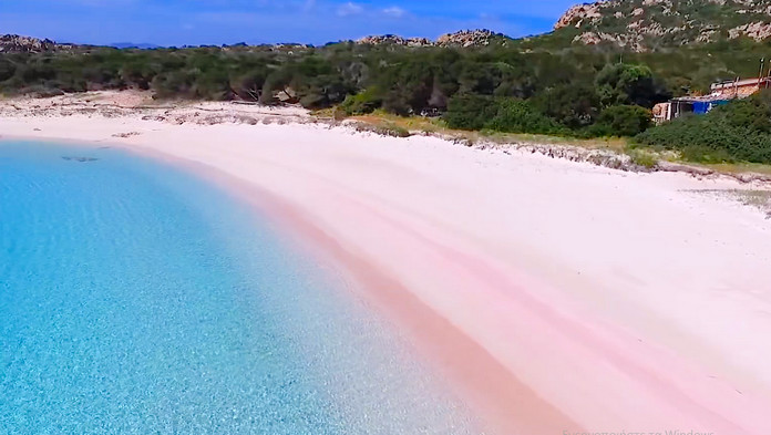 10 Maravilhosas Praias Cor de Rosa no Mundo