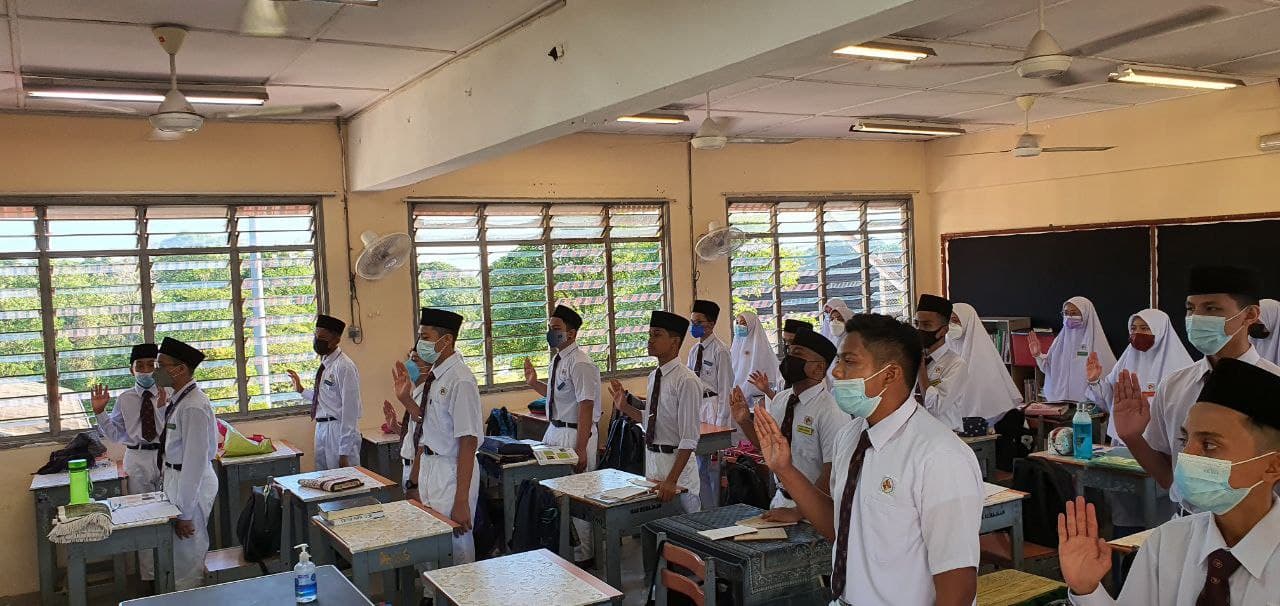 8 November 2021, Perhimpunan Rasmi secara atas talian melalui saluran ...