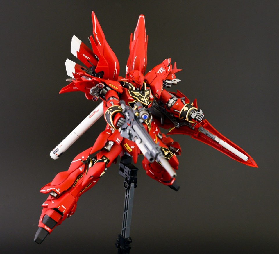 Custom Build: RG 1/144 MSN-06S Sinanju [Dual Bazooka Equipment]