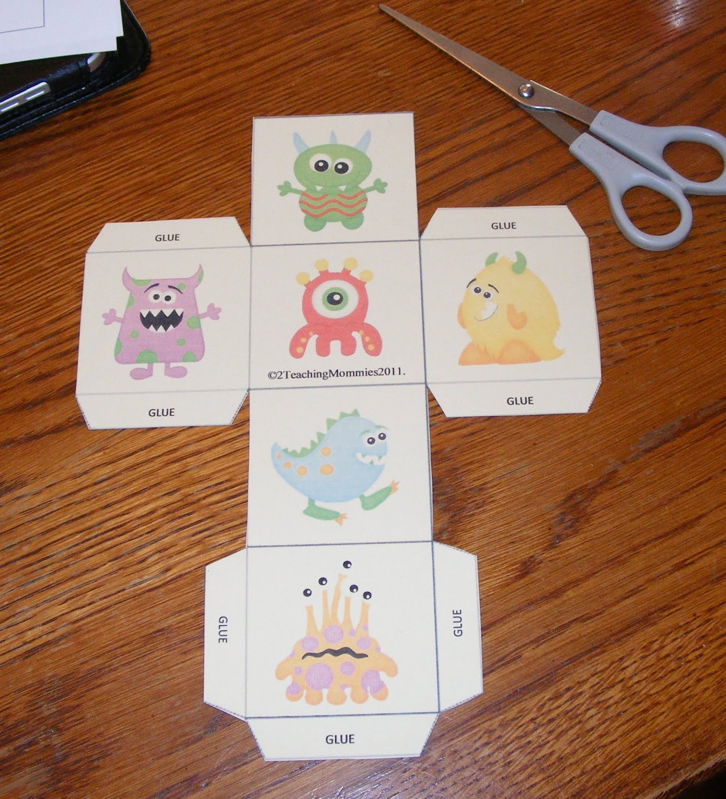 Ten kids and a Dog: Monster Theme Unit.....in time for Halloween