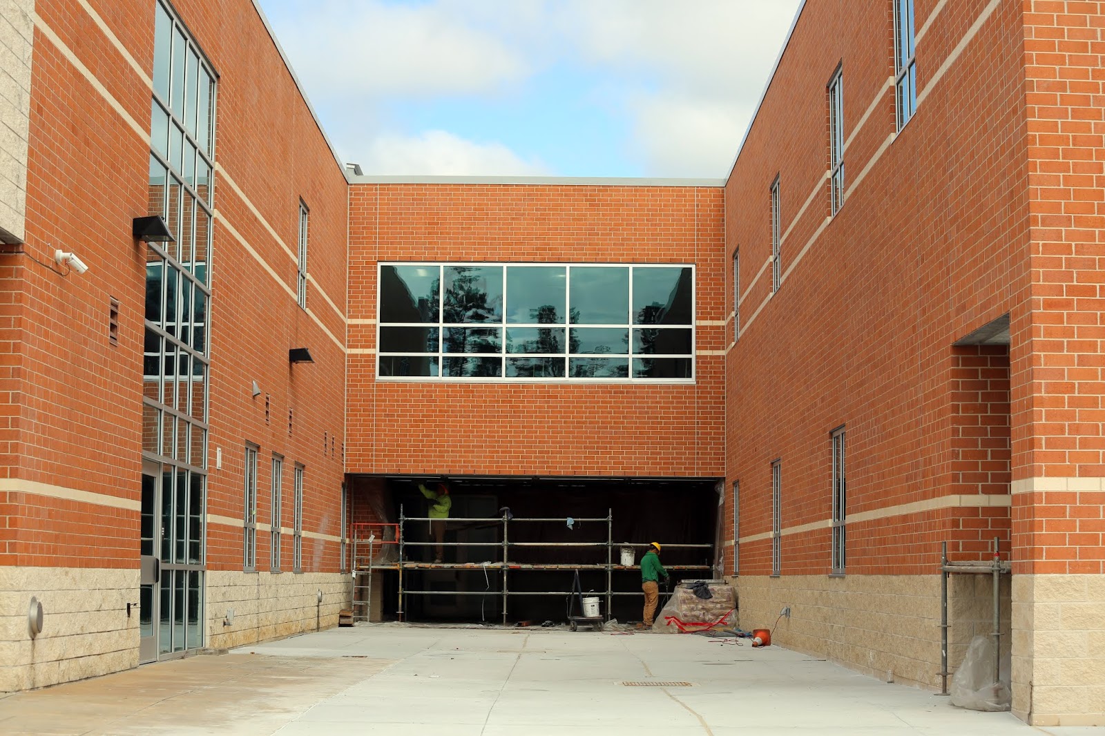 Communications: Woodridge Forest Middle School Expansion