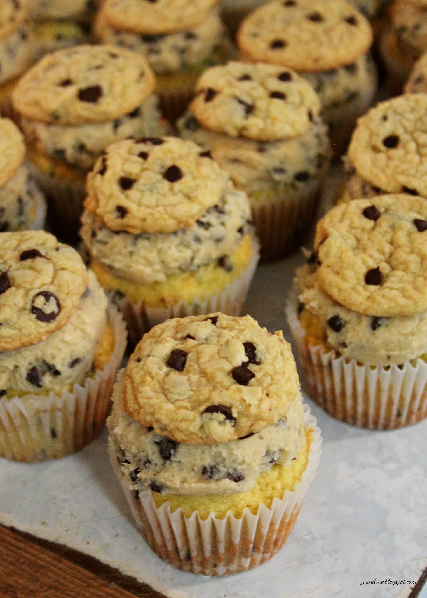 Jo and Sue: Big Batch Chocolate Chip Cookie Cupcakes