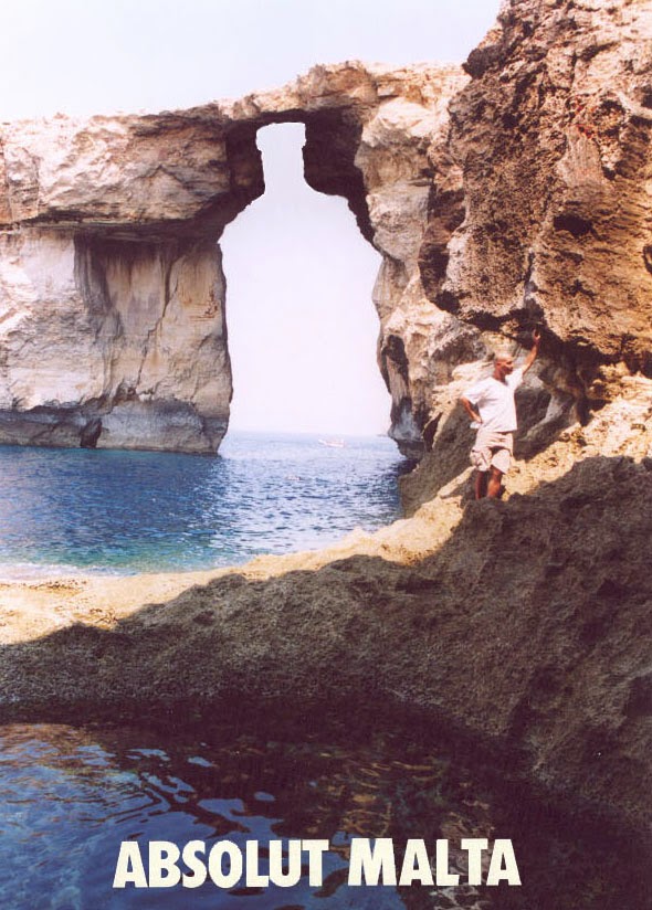 creatiusuab: Influencias de la onomatopeya y la elipsis en la publicidad