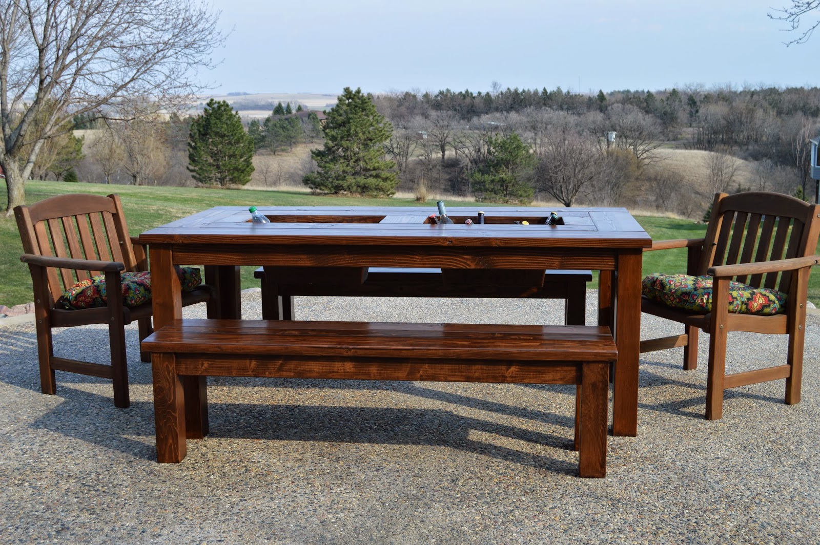 KRUSE'S WORKSHOP: Step by Step Patio Table Plans - With Built-In Coolers!