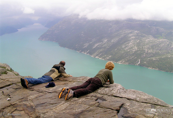 Lugares incríveis: Pedra do Púlpito, Noruega - Foca na Folga