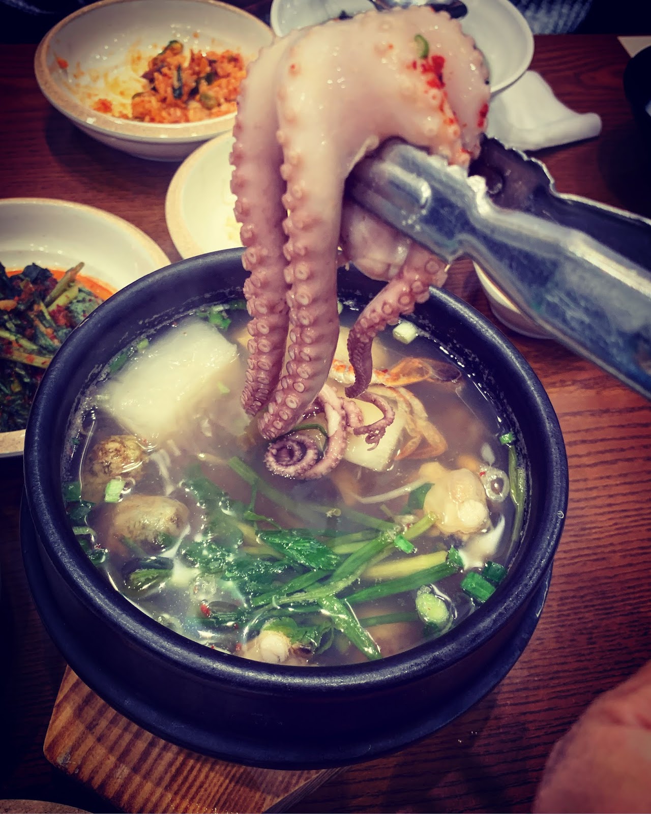 Seafood Soup and Cockles Bibimbap at Yeonnam Sikdang 연안식당