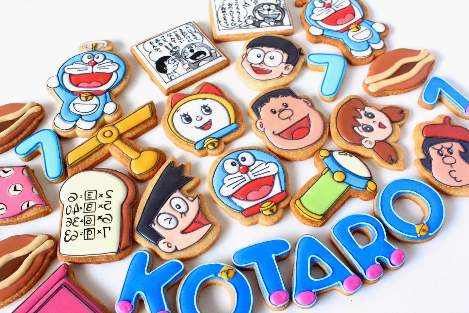 Sweeten your day.: ドラえもんのアイシングクッキー DORAEMON icing cookies!