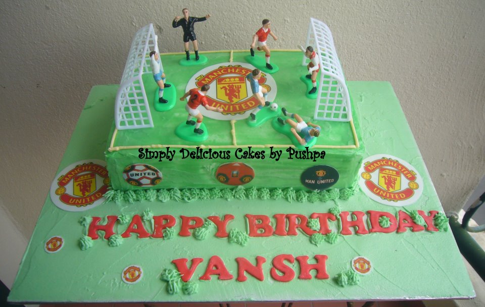 SIMPLY DELICIOUS CAKES: Manchester United Cake