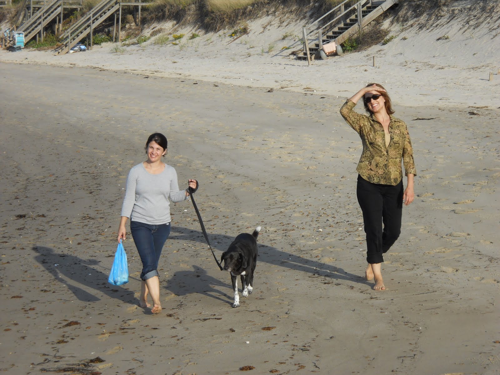 Auntie Nettie's Attic: Cape Cod Girls Weekend 2011 - Afternoon on the Beach